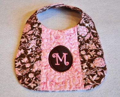 Pieced Quilted Monogram Bib In the Hoop